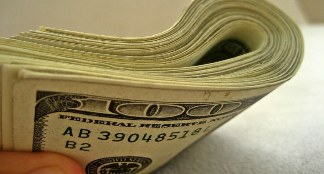 Mand vinder flere millioner dollars, det han gør med pengene er CHOKERENDE!